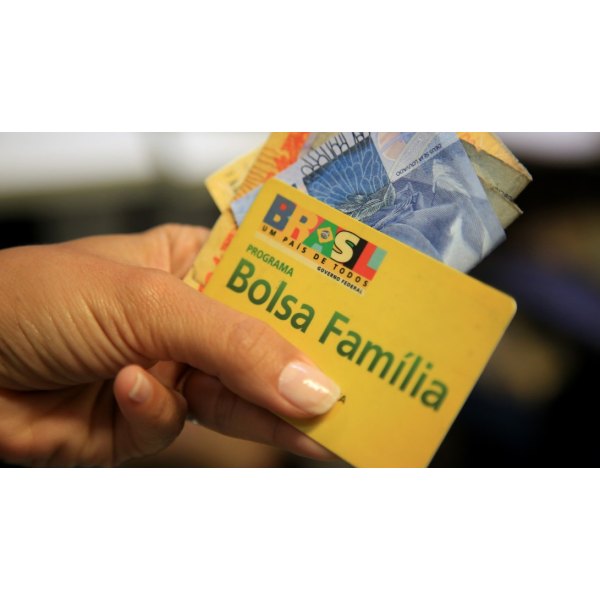 Caixa Começa A Pagar Bolsa Família Com Novo Adicional De R 50